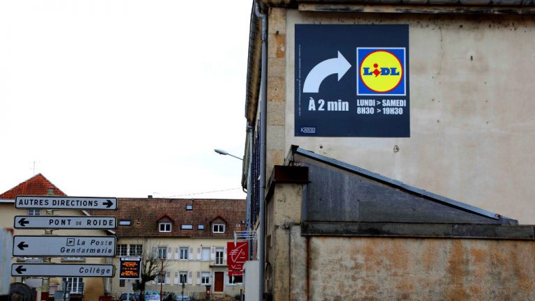 Panneau d’affichage publicitaire longue conservation - Centre-Val de Loire